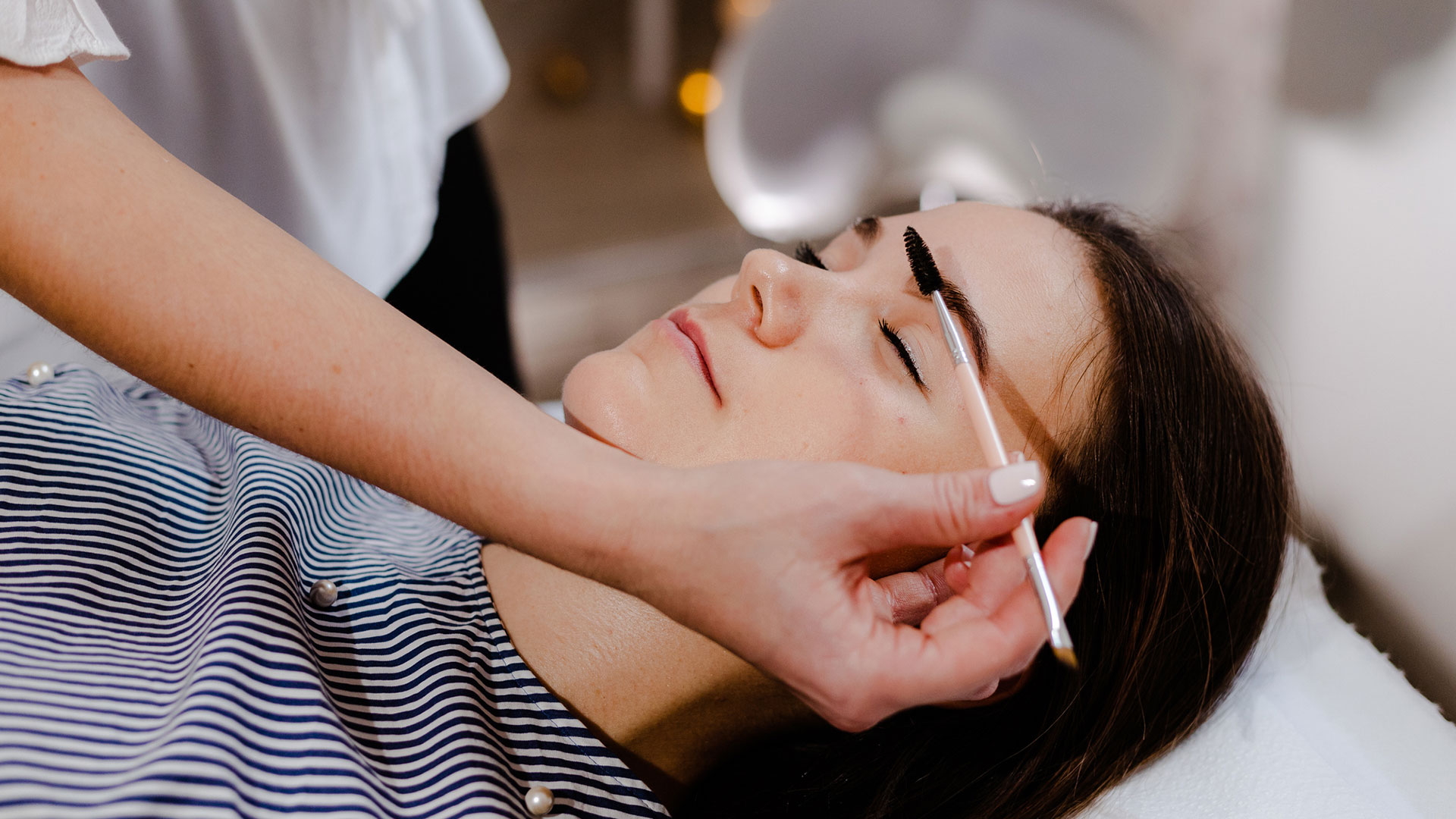 Tints and Lifts | Winnipeg Spa – Tints and Lifts | White Elm Spa